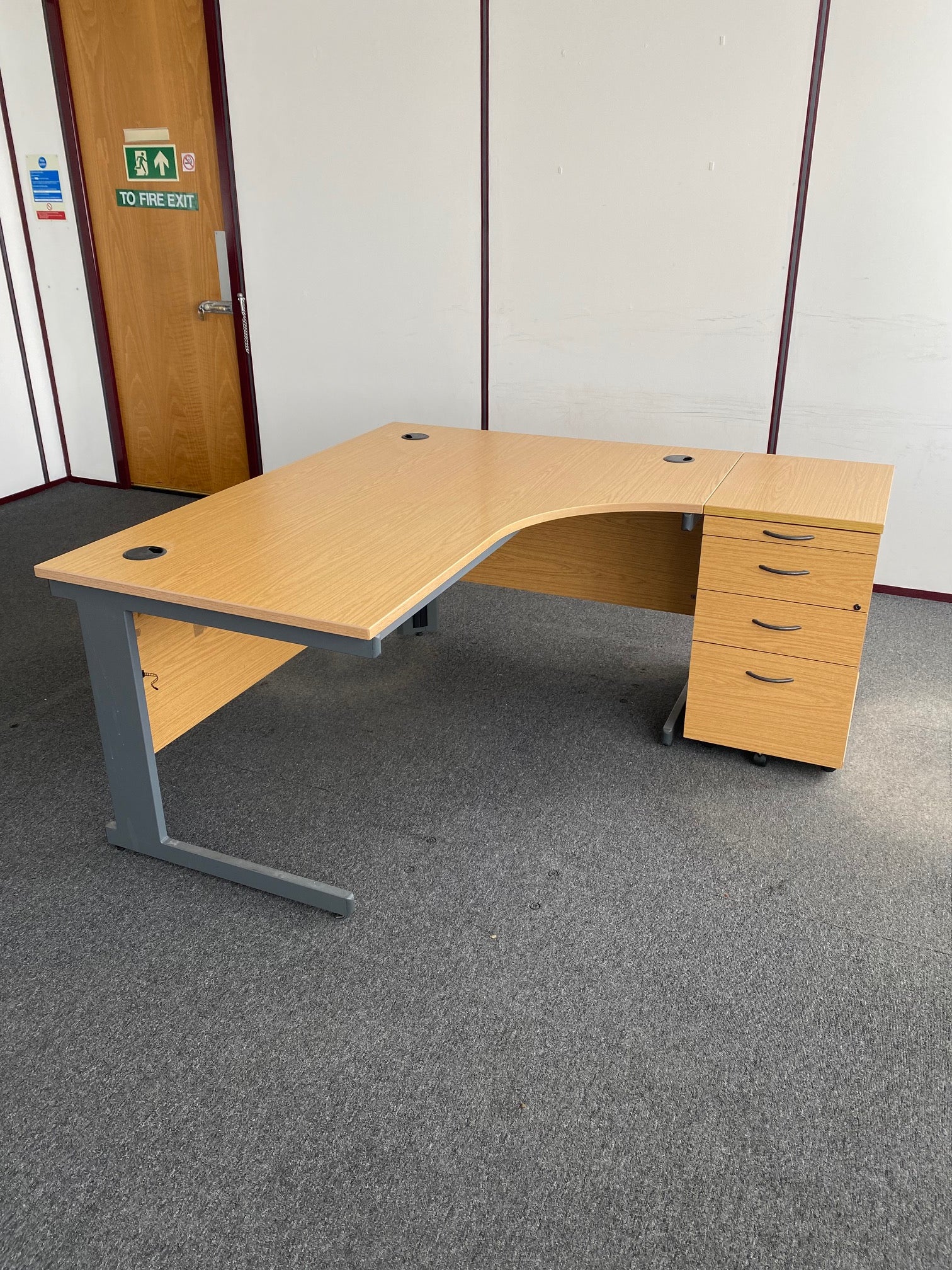 Ergonomic Desks – officecw